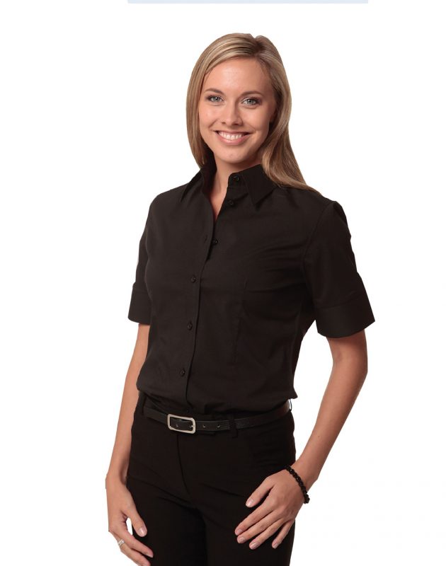 Women's Cotton/Poly Stretch Short Sheeve Shirt M8020S